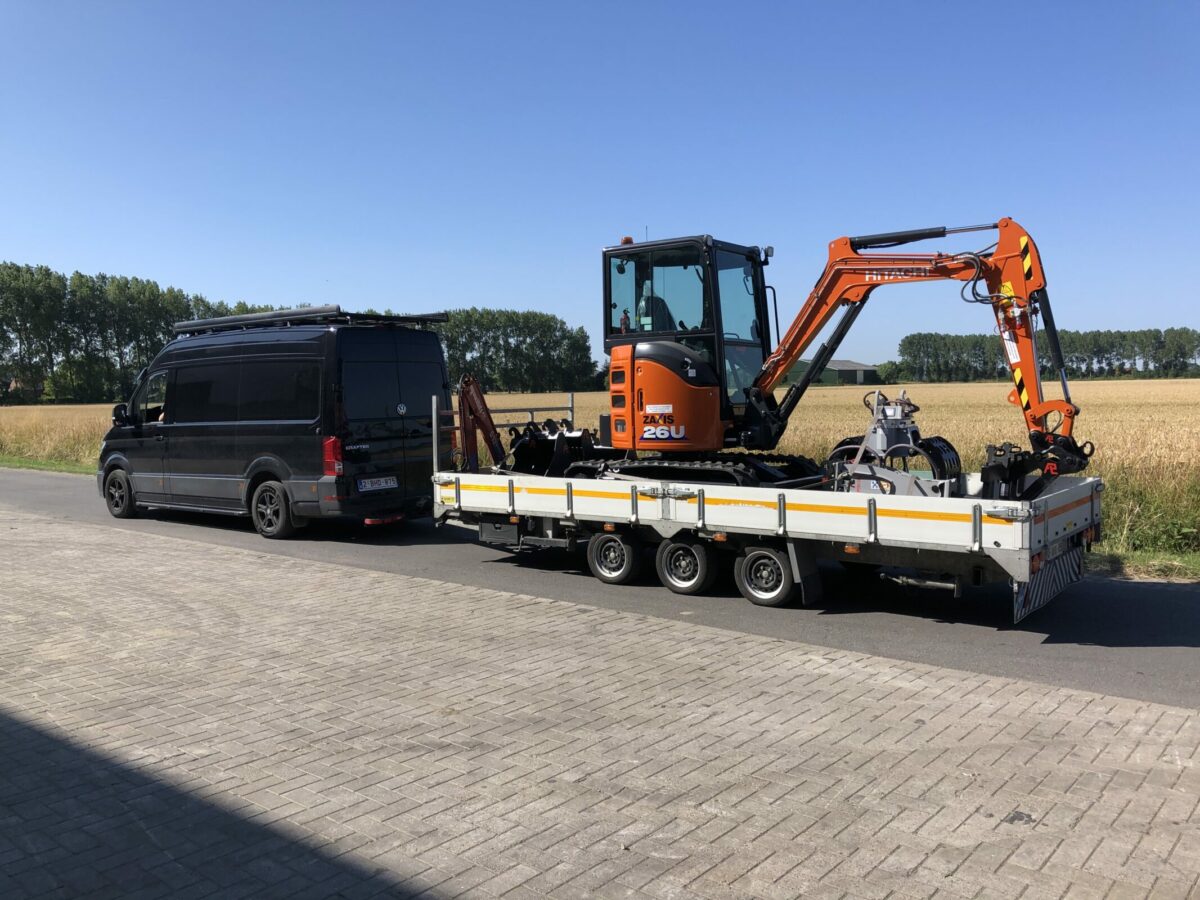 Nieuwe Hitachi ZX26U-6 voor Jan Beton - Pladdet
